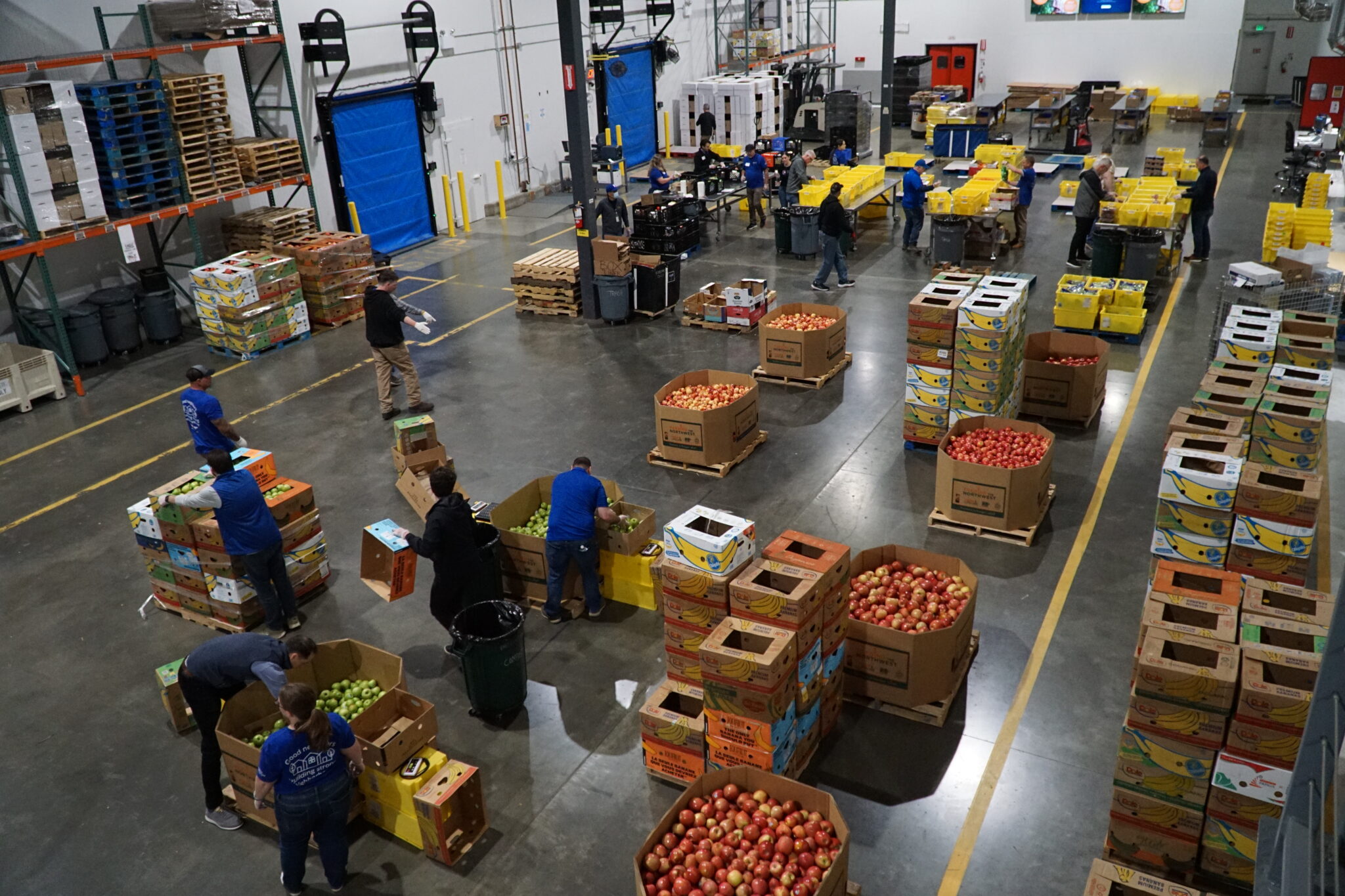 Food Lifeline and Republic Services Unite for Hunger Relief | Food Lifeline